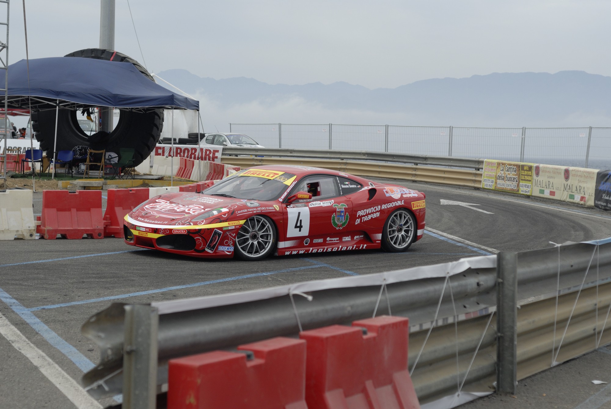 Alessia Sinatra - Ferrari F430 Challenge